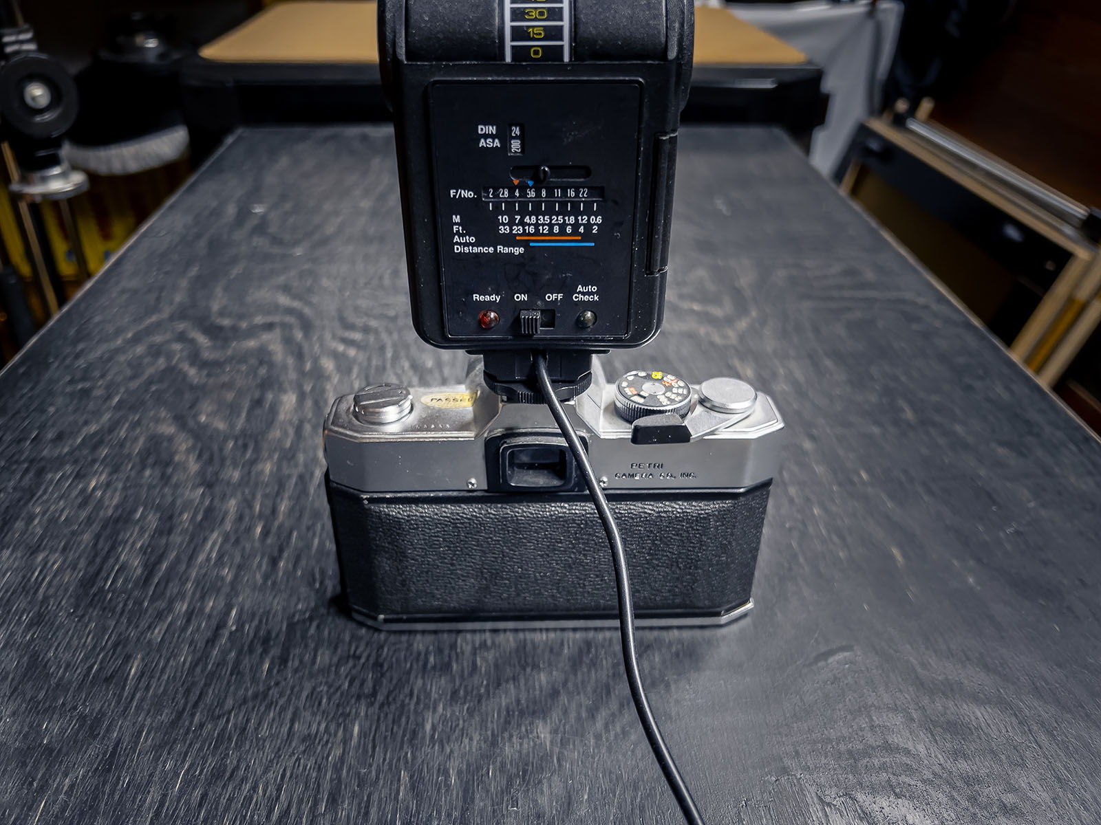 How a Photographer Built a DIY Digital Clock Within a Flash Unit ...