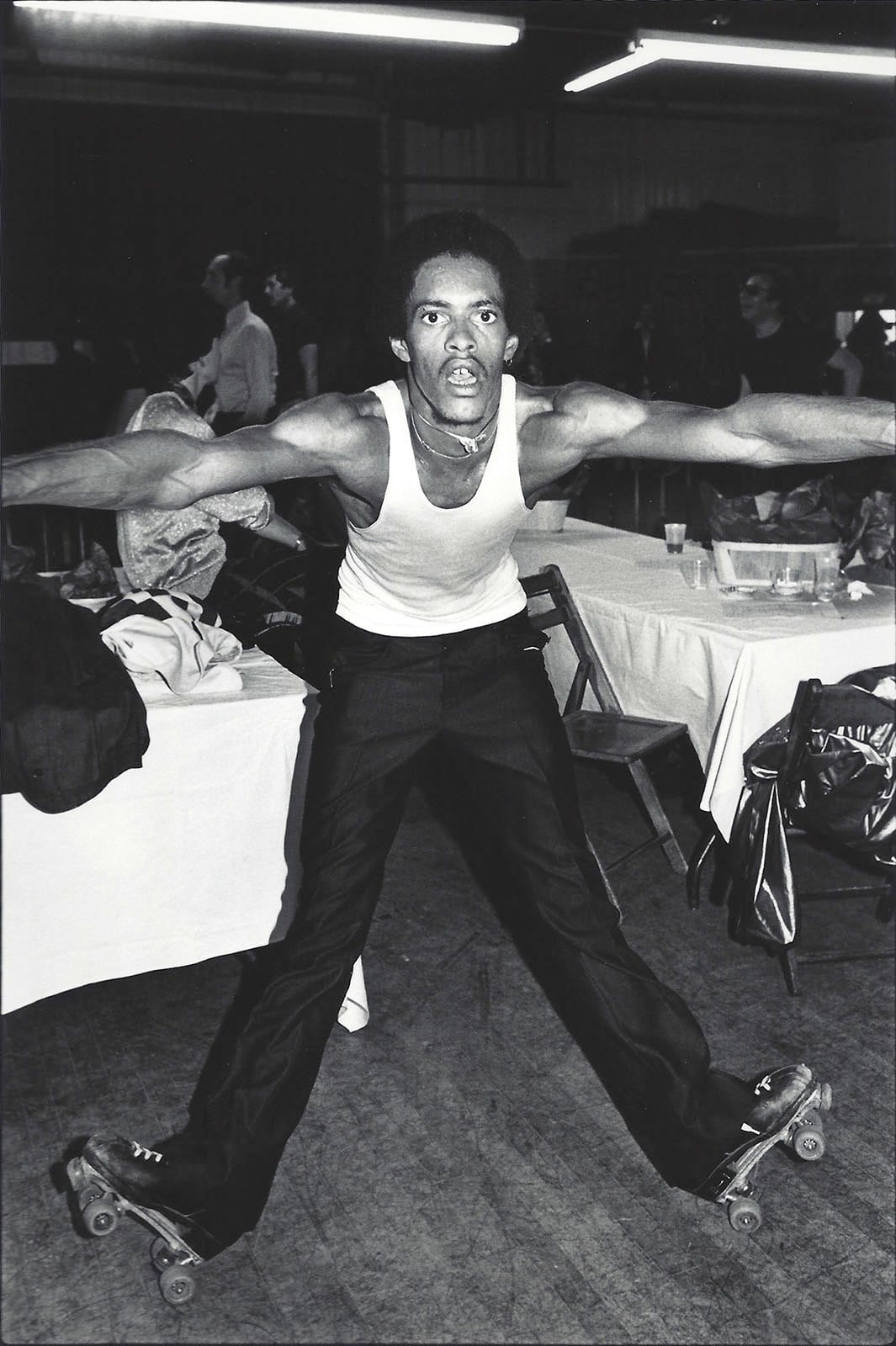 Revisiting Iconic NYC Street Photographer Arlene Gottfried | PetaPixel