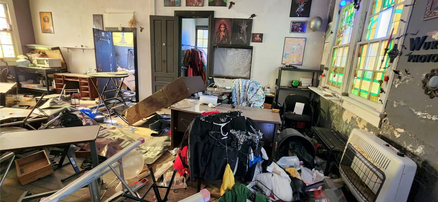 Man Tries to Murder Photographer, Destroys Her Home and Gear | PetaPixel