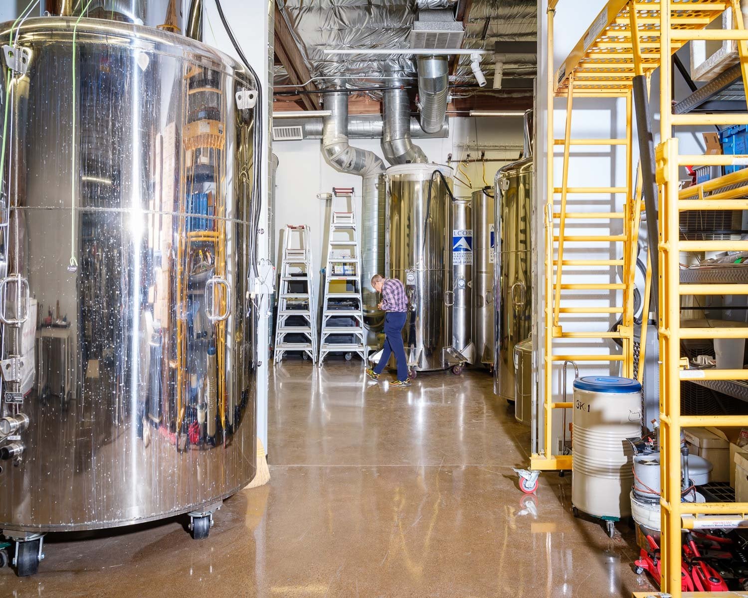 Photographer Visits Creepy Cryogenic Chamber Where 200 Bodies Are ...