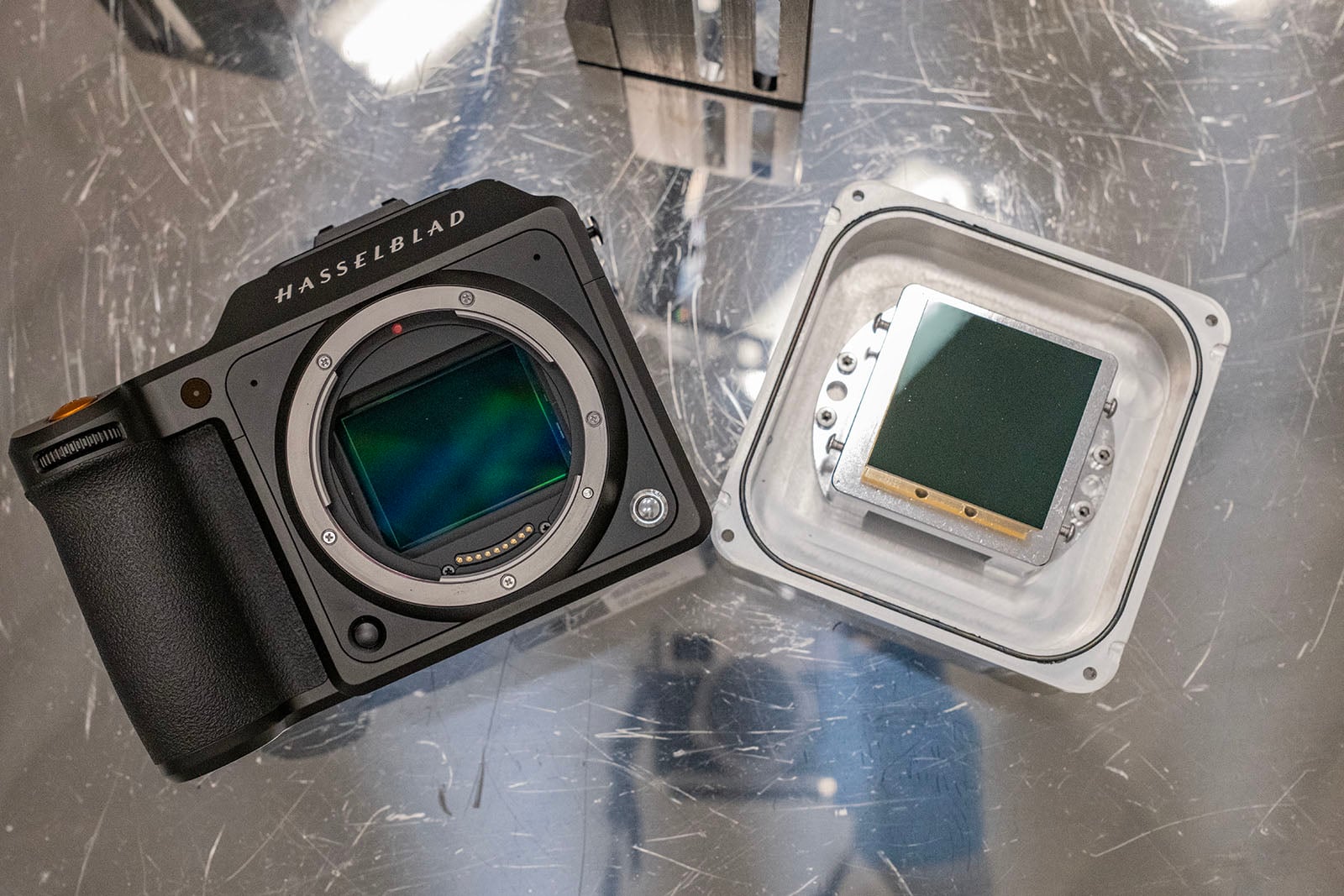The Biggest Digital Camera Ever Made: 6,600 Pounds and 3,200 Megapixels ...