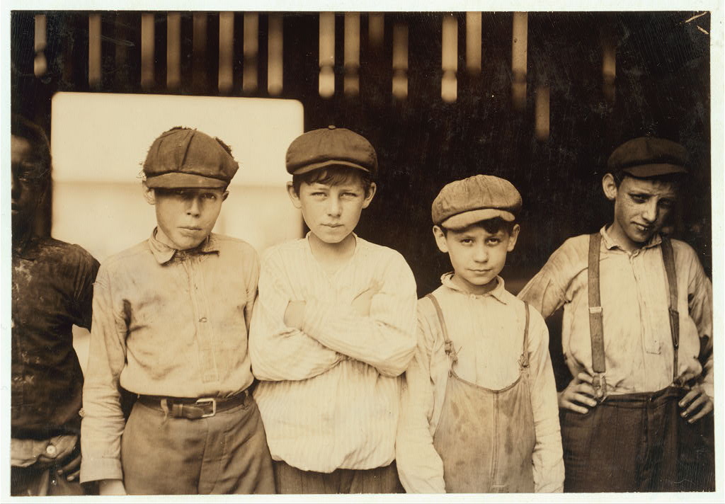 Eye-Opening Photos Reveal Child Workers' Lives in 1911 Virginia Glass ...
