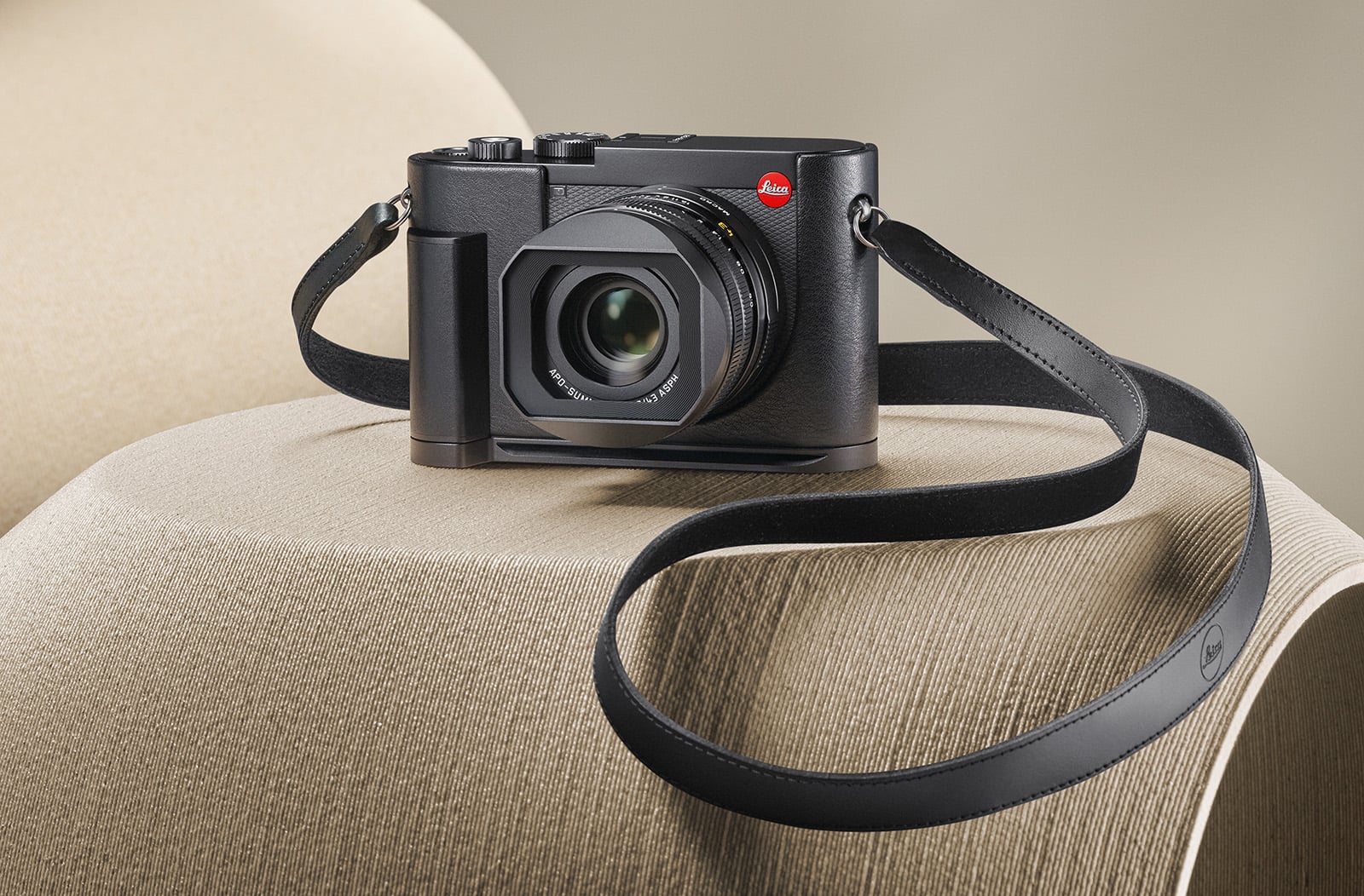 The Leica Q3 43 Puts a New Lens on the Popular Street Camera | PetaPixel