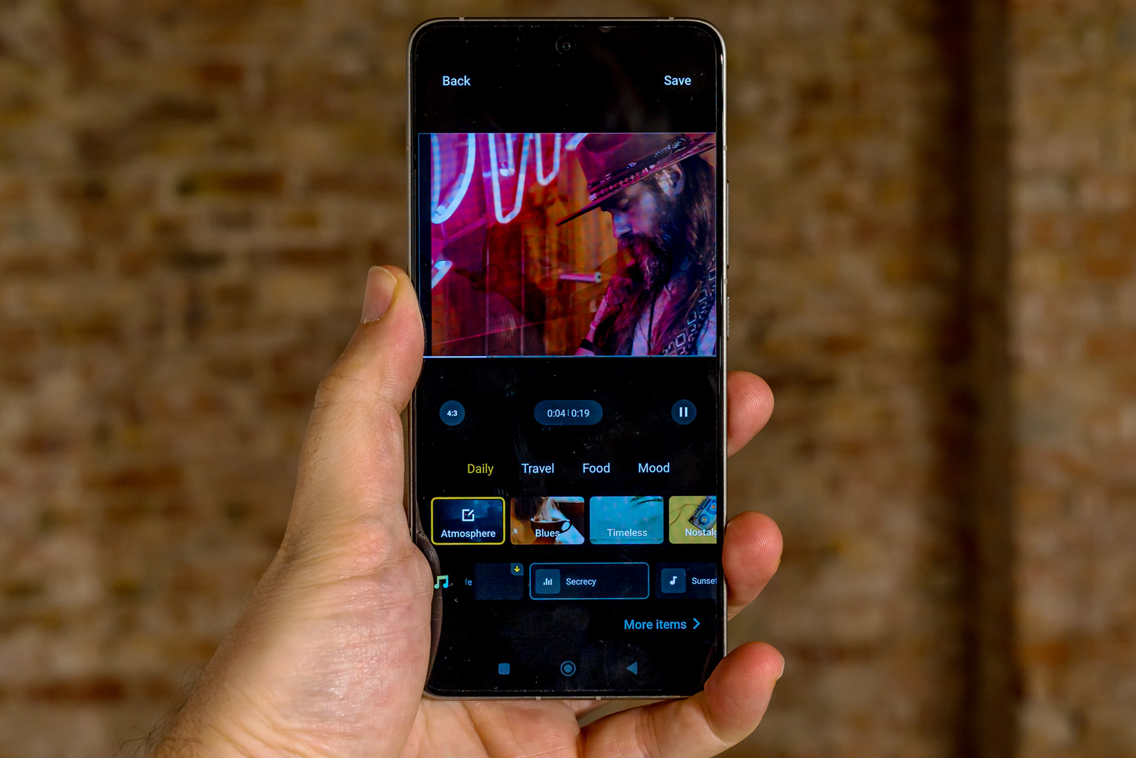 Hands-On with Xiaomi's New Leica-Equipped 14T and Mix Flip Smartphones ...