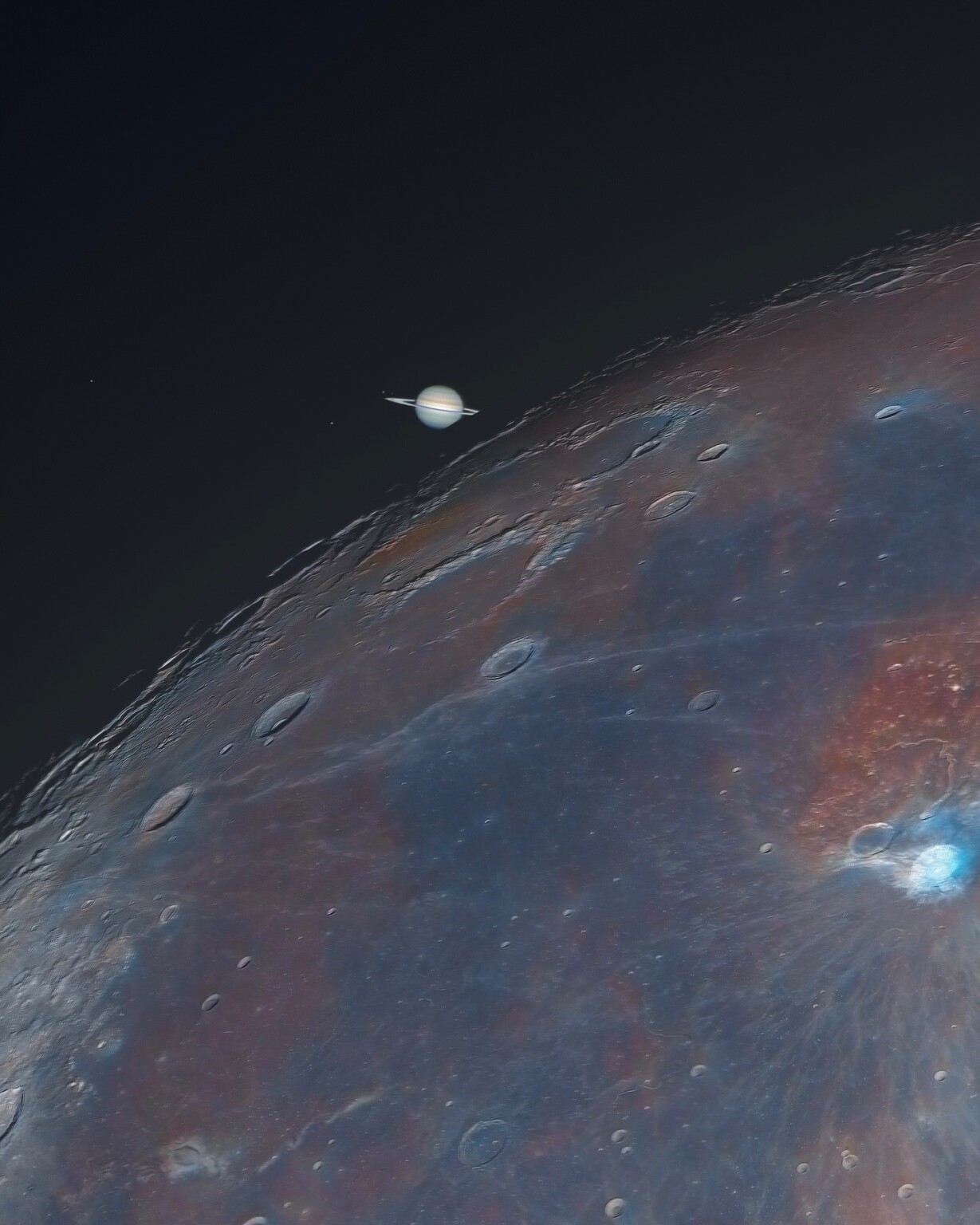 Saturn Peeks Out From Behind the Moon in Incredible Image Taken at the ...