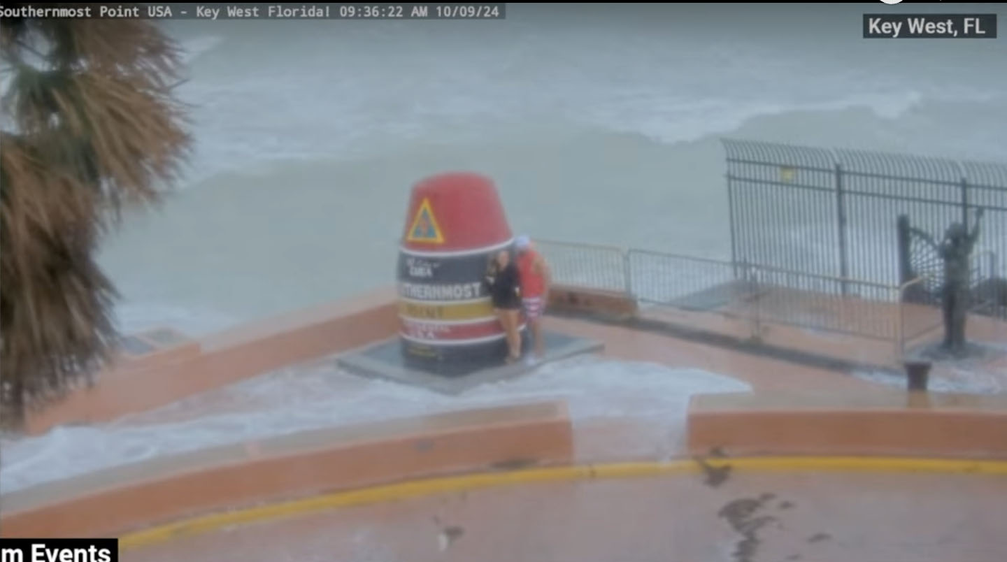 Floridians Pose for Selfies Despite the Danger of Hurricane Milton ...