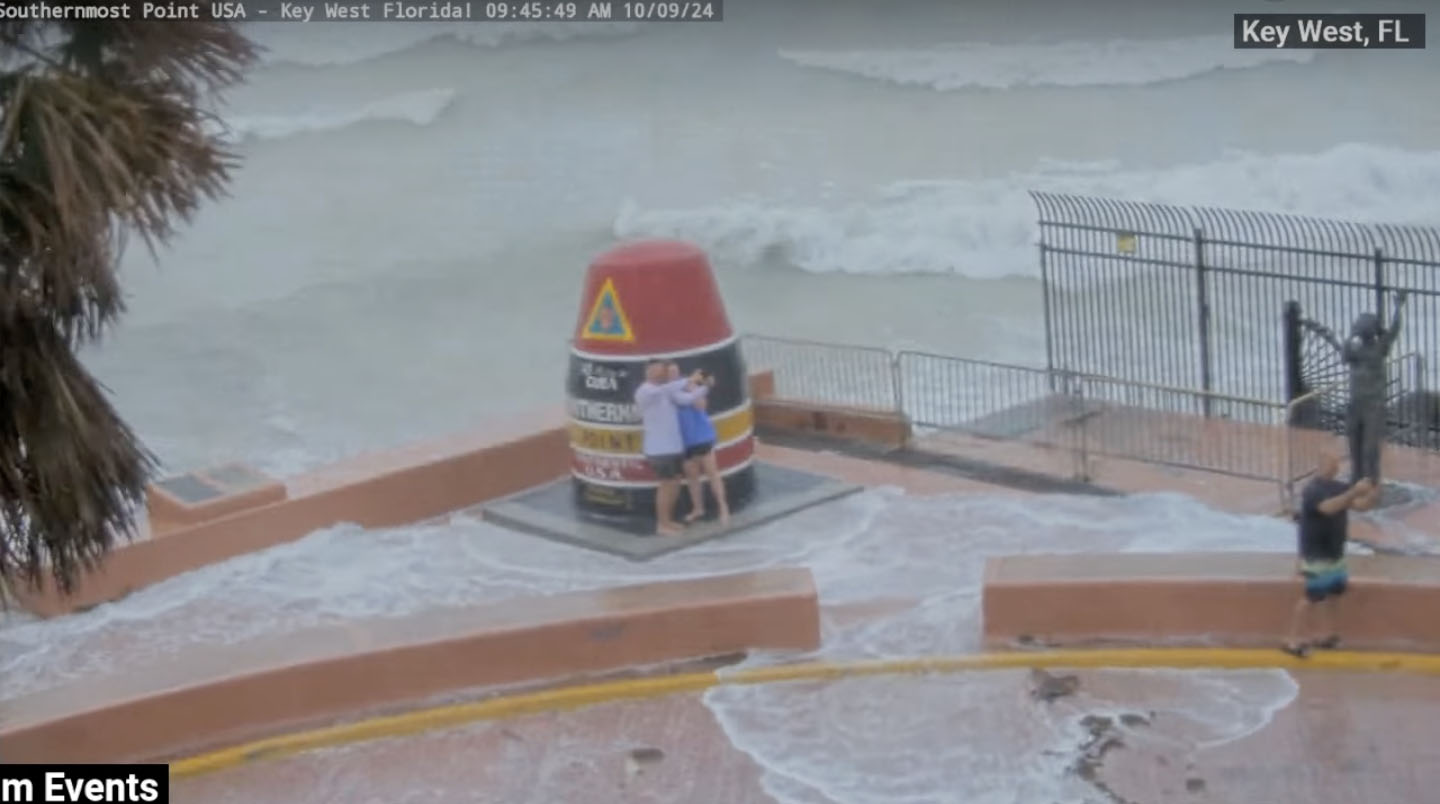 Floridians Pose for Selfies Despite the Danger of Hurricane Milton ...