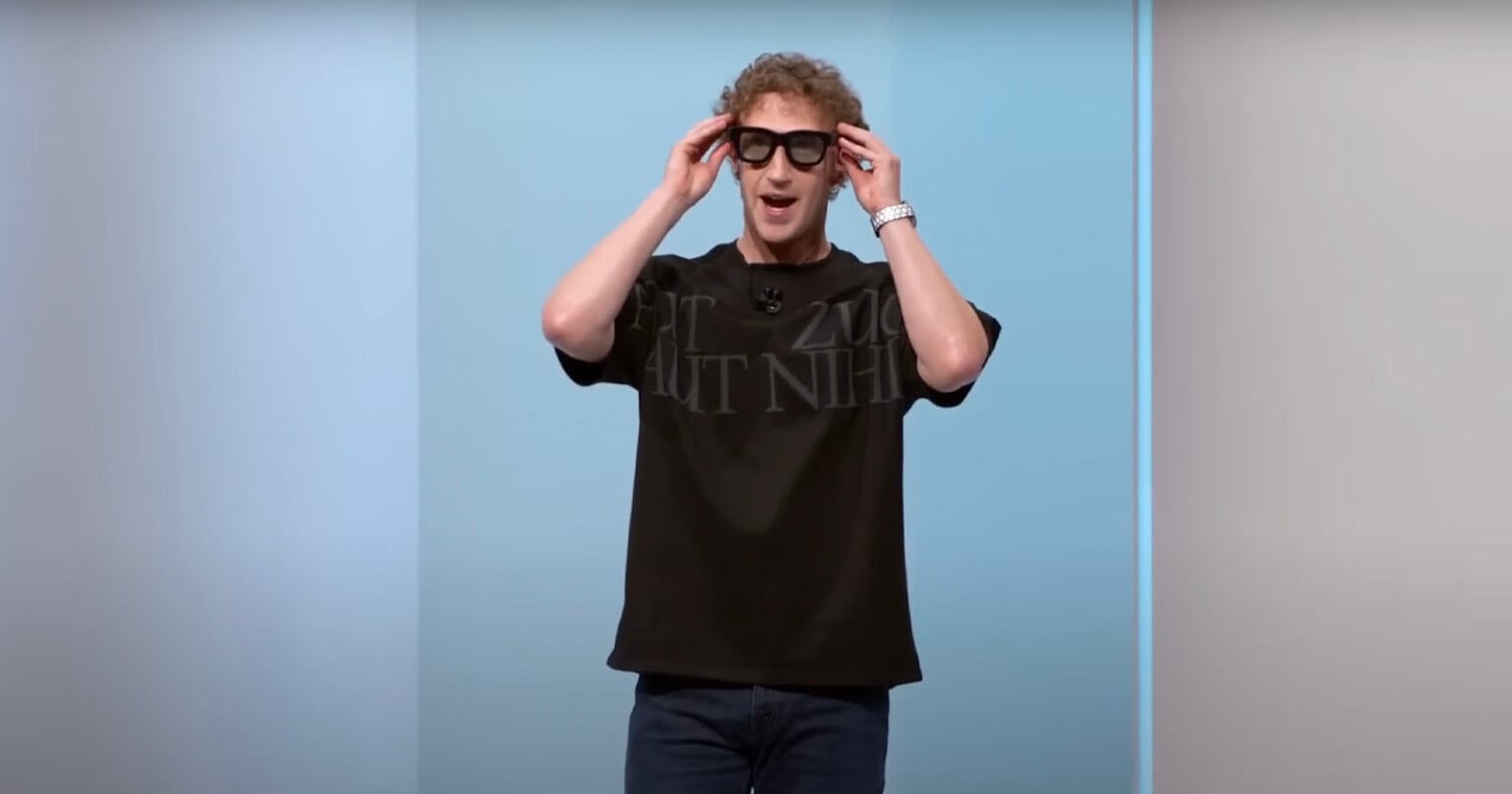 Mark Zuckerberg Says Smart Glasses Are the Future Now, Despite the Creeps | PetaPixel