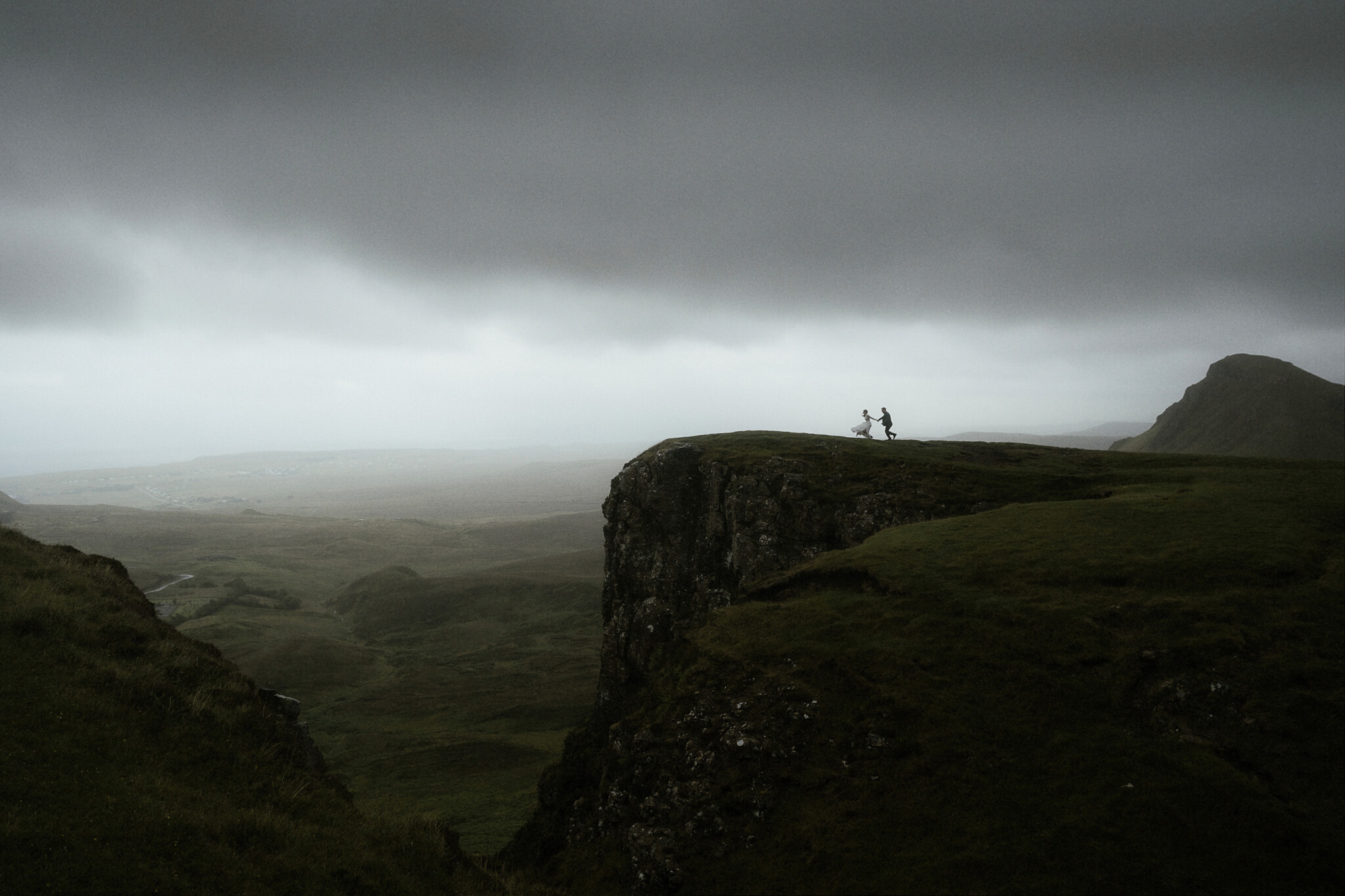 Cool Ice Cave Portrait Wins Wedding Photography Of The Year Awards ...