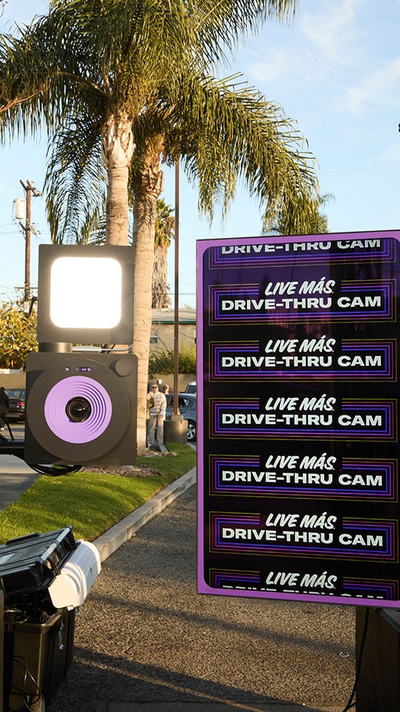 Taco Bell Adds a Photo Booth to Its Drive-Thru | PetaPixel