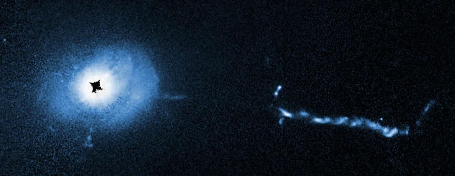 This Is the Closest Ever Image of a Galaxy-Eating Quasar | PetaPixel