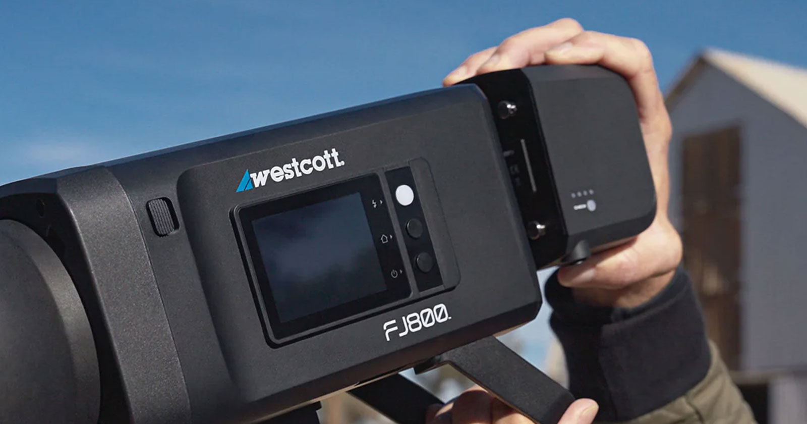 Wescott Announces New Powerful FJ800 and FJ400 II Strobes | PetaPixel