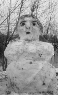 Historical Photos Show the Joy of Making Snowmen | PetaPixel