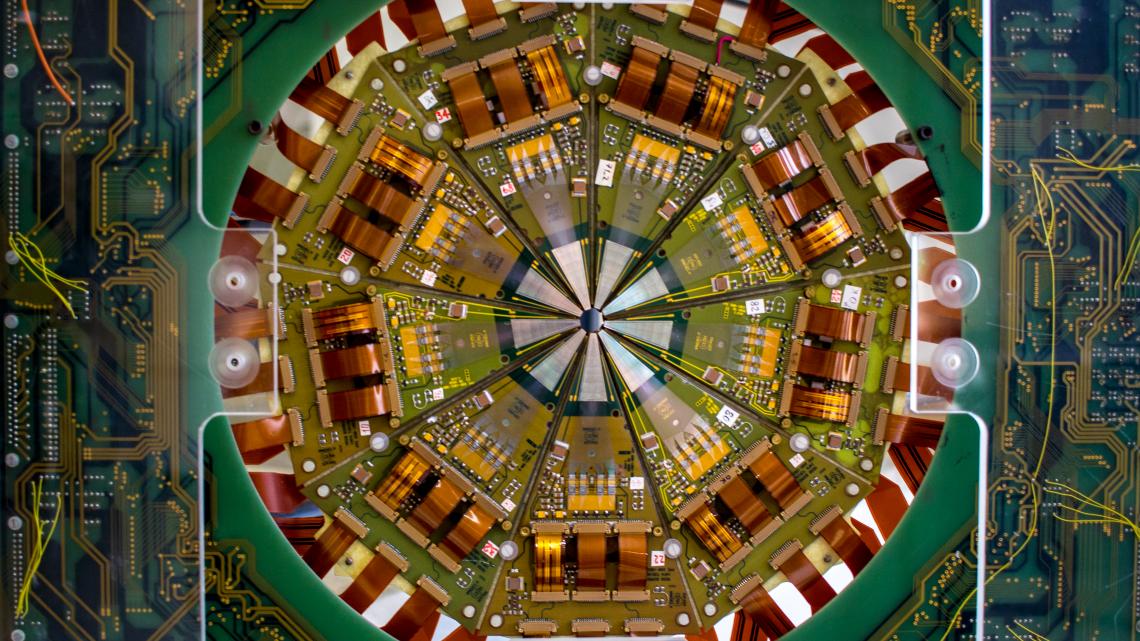 CERN to Offer Exclusive Laboratory Photowalks to 20 Photographers ...