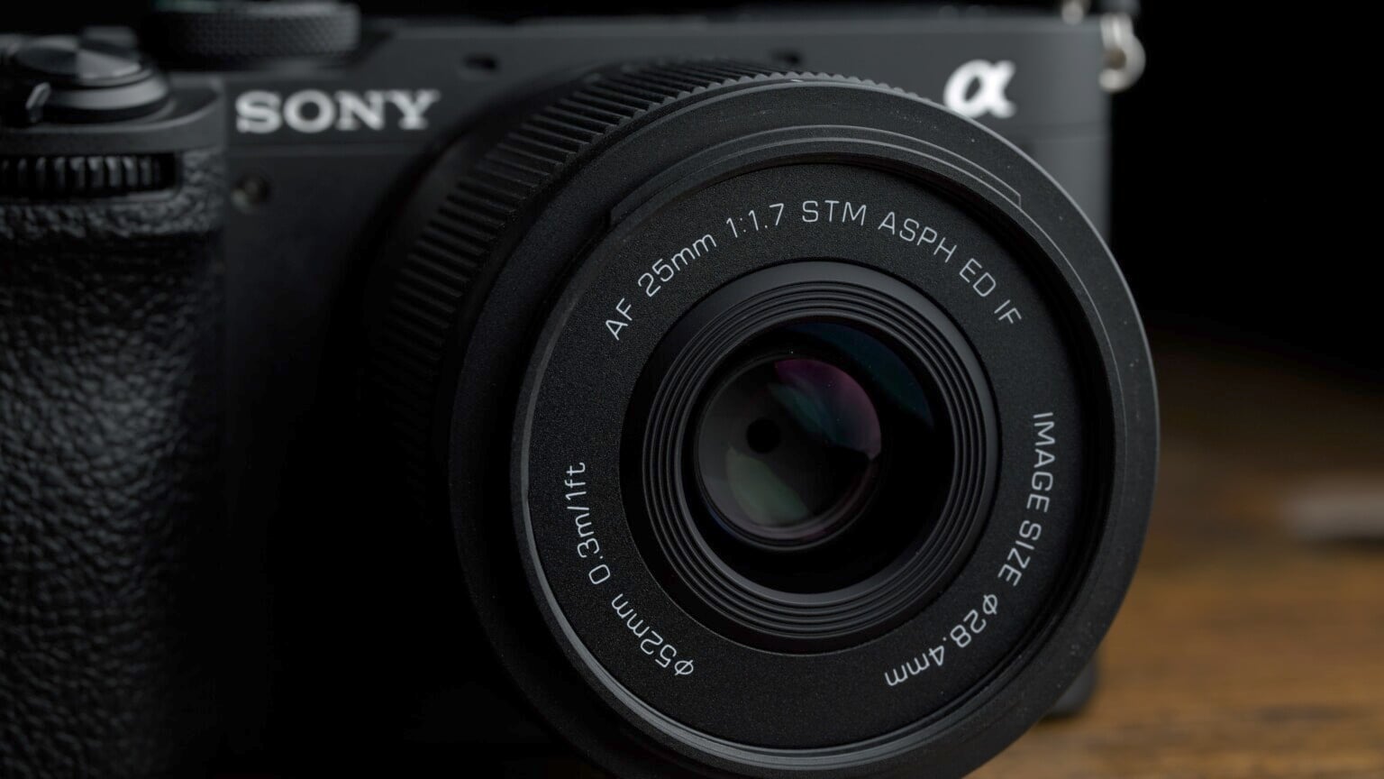 Viltrox 25mm f/1.7 Air Review: Performance Without Price | PetaPixel