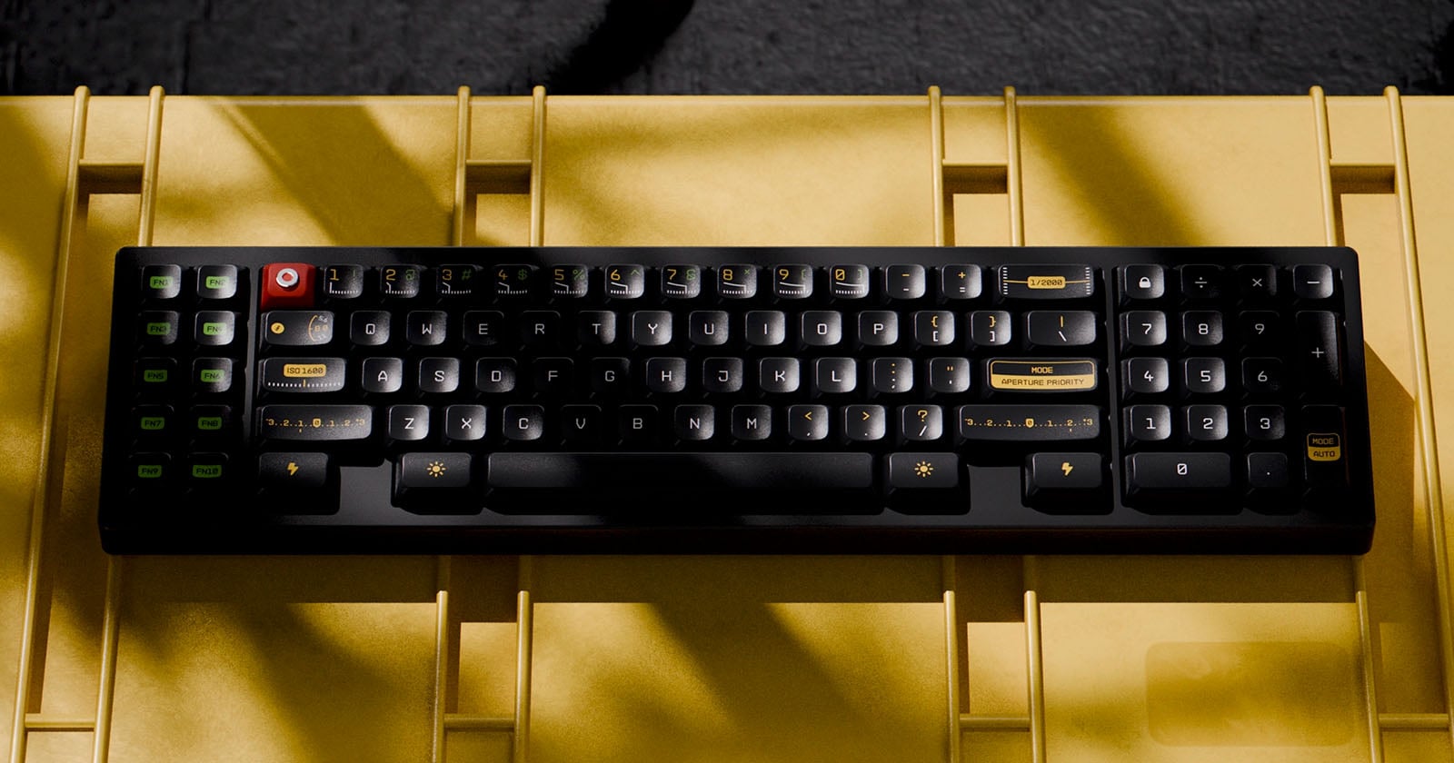 'Aperture Priority' Keycaps Are for Fans of Keyboards and Cameras ...