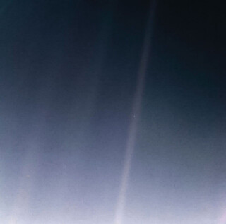 Iconic 'Pale Blue Dot' Photo, Most Distant Portrait of Earth, Turns 35 ...