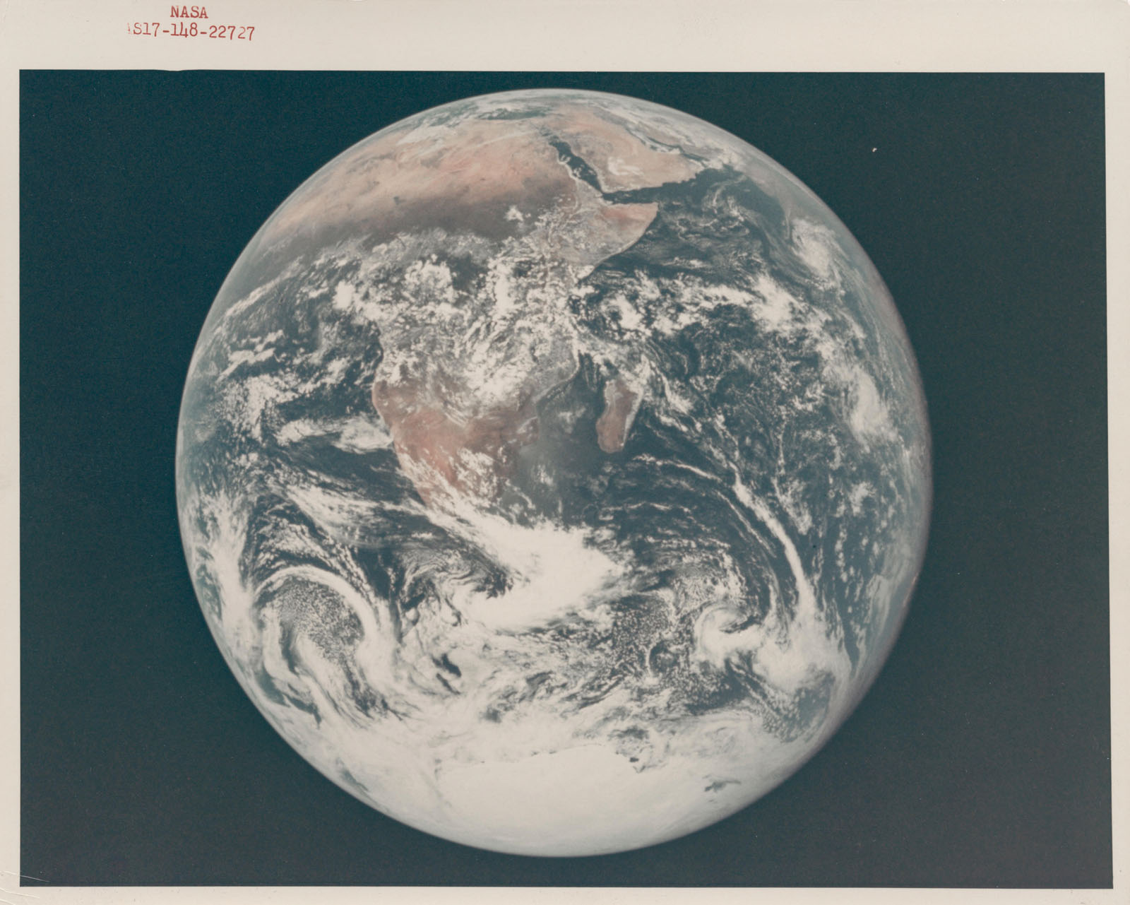 Remarkable Collection of Historic NASA Space Photos to be Auctioned ...