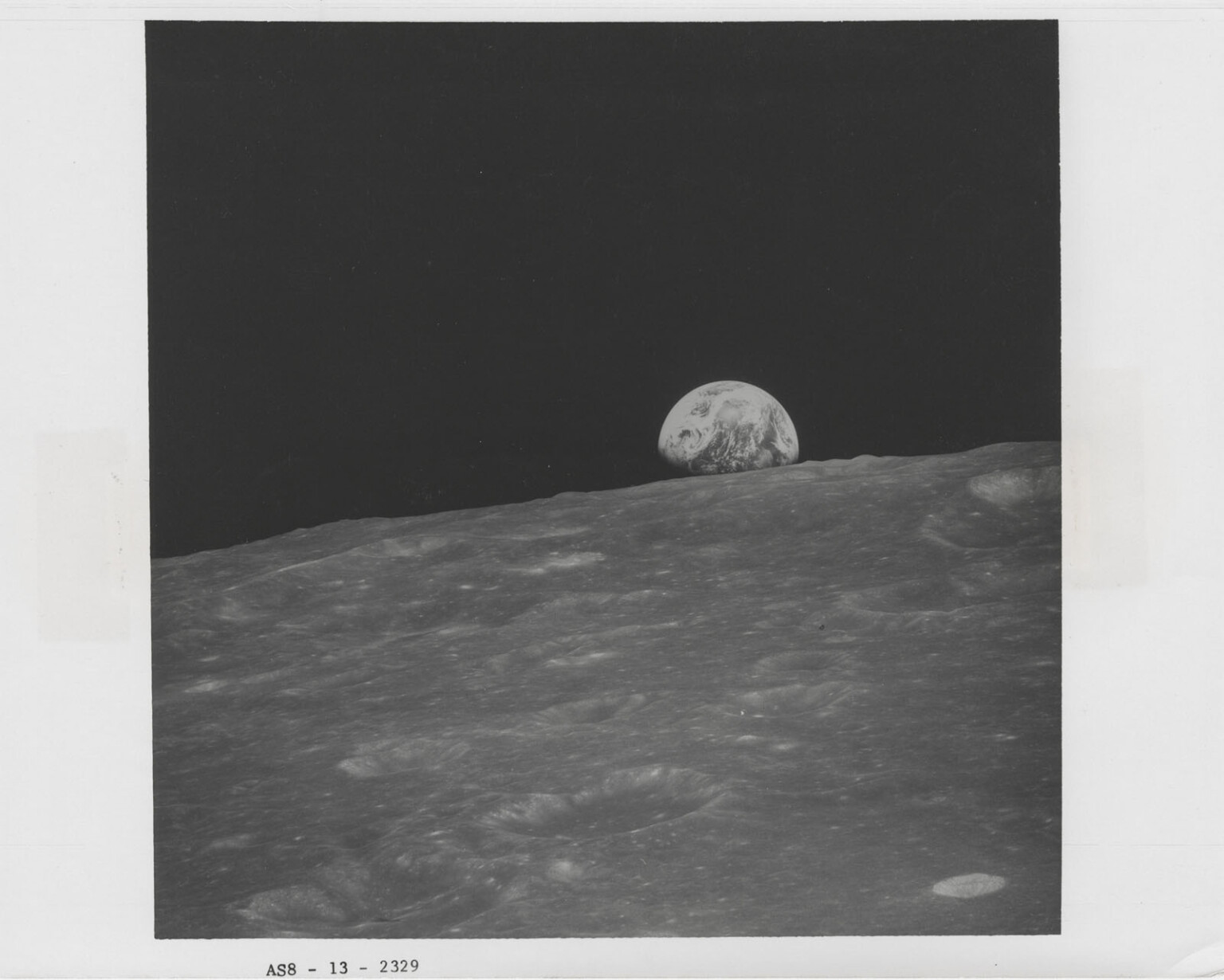 Remarkable Collection of Historic NASA Space Photos to be Auctioned ...