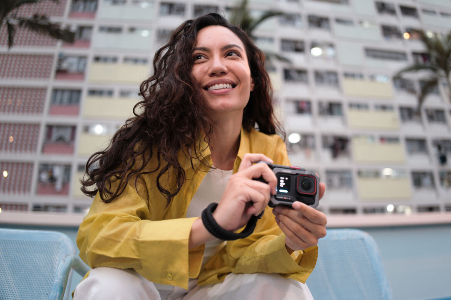 Insta360's Xplorer Kit Adds Photo-Friendly Grip to Ace Pro 2 Action Cam ...