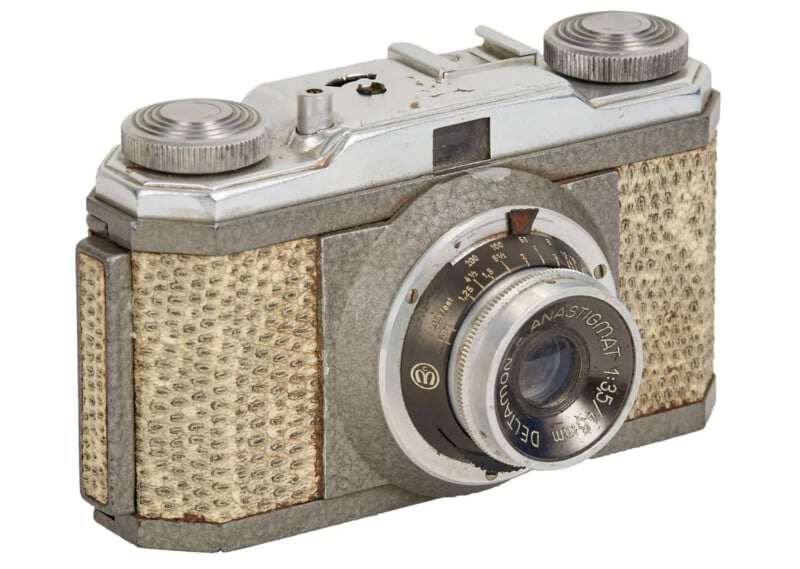 David Lynch's Personal Camera Gear is Up for Auction | PetaPixel
