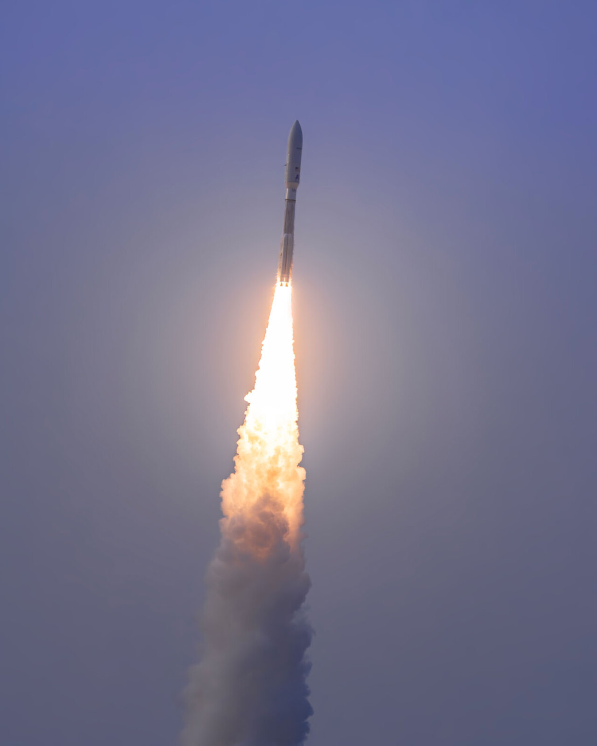 Photographer's Lens Destroyed Capturing Amazing Close-Up Rocket Launch ...