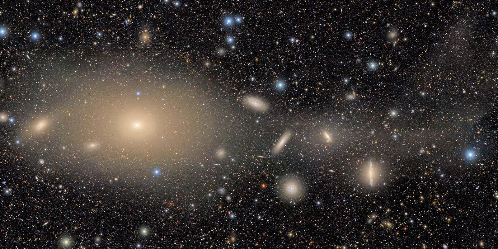 The World's Largest Camera's First Photo: 5 Gigapixels Showing 10 ...