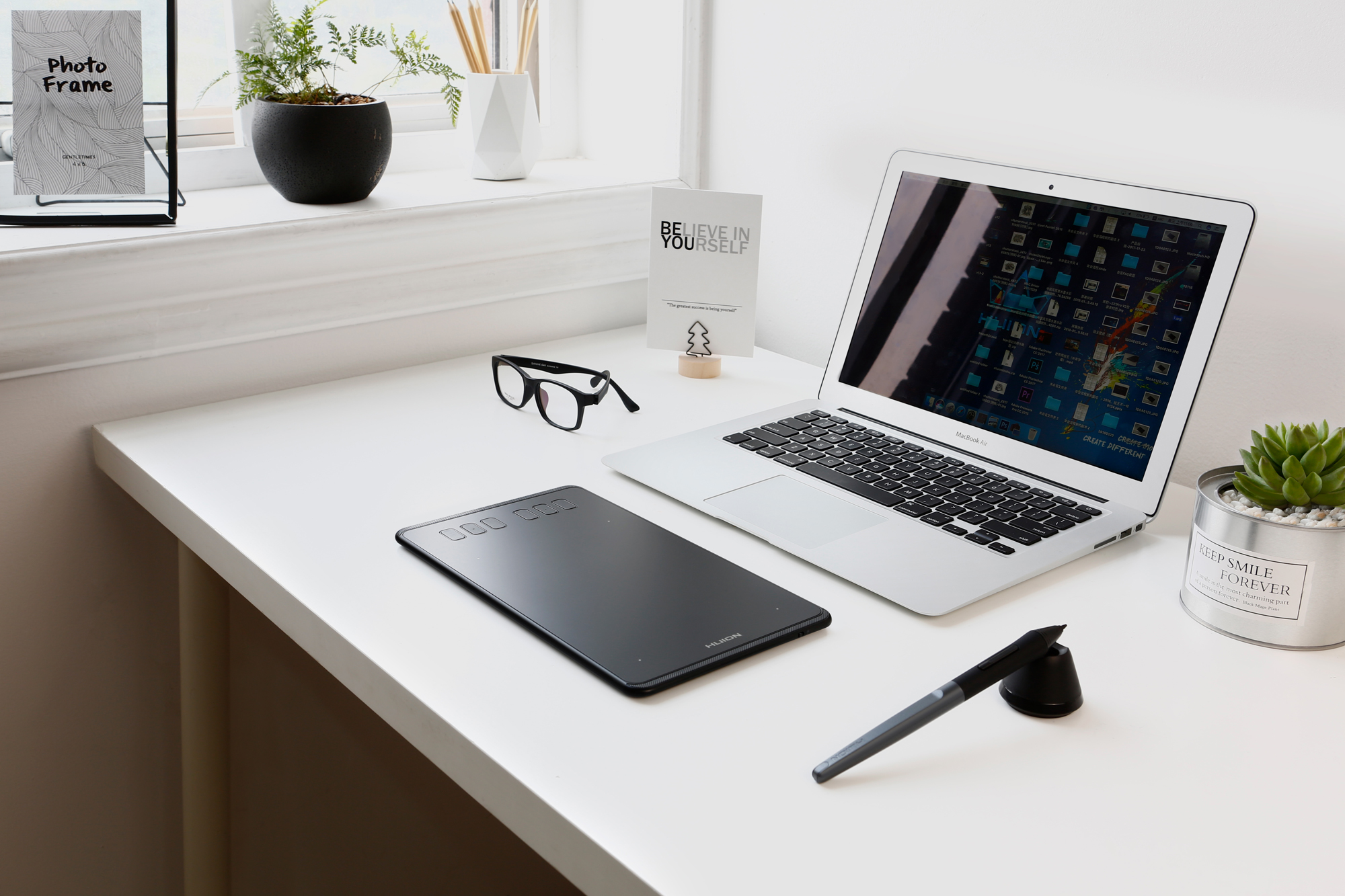 Save Up to 30% Off Huion Creative Tablets for Amazon Prime Day | PetaPixel