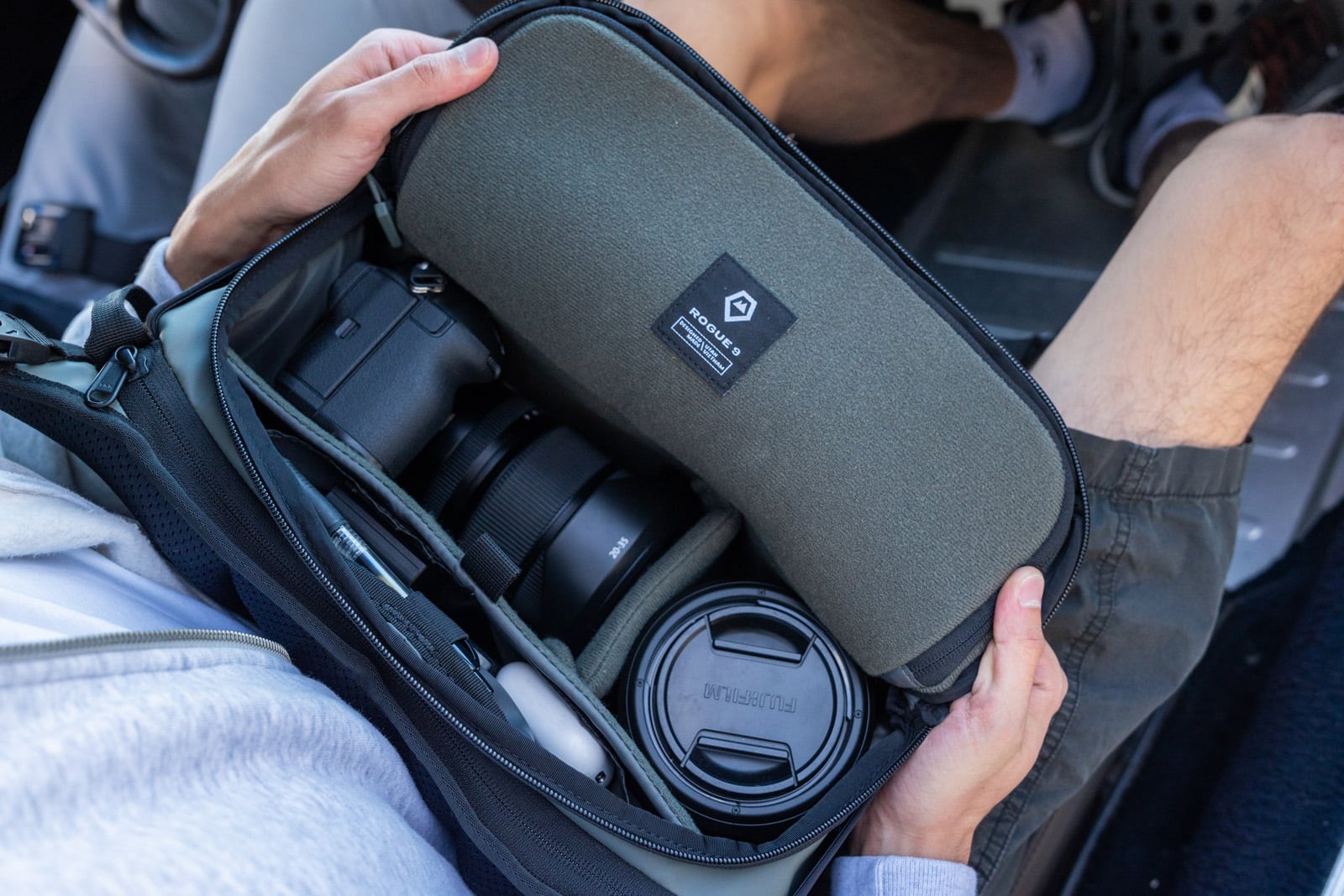 Wandrd's New Rogue V2 Sling Is Ready for Photography Adventures | PetaPixel