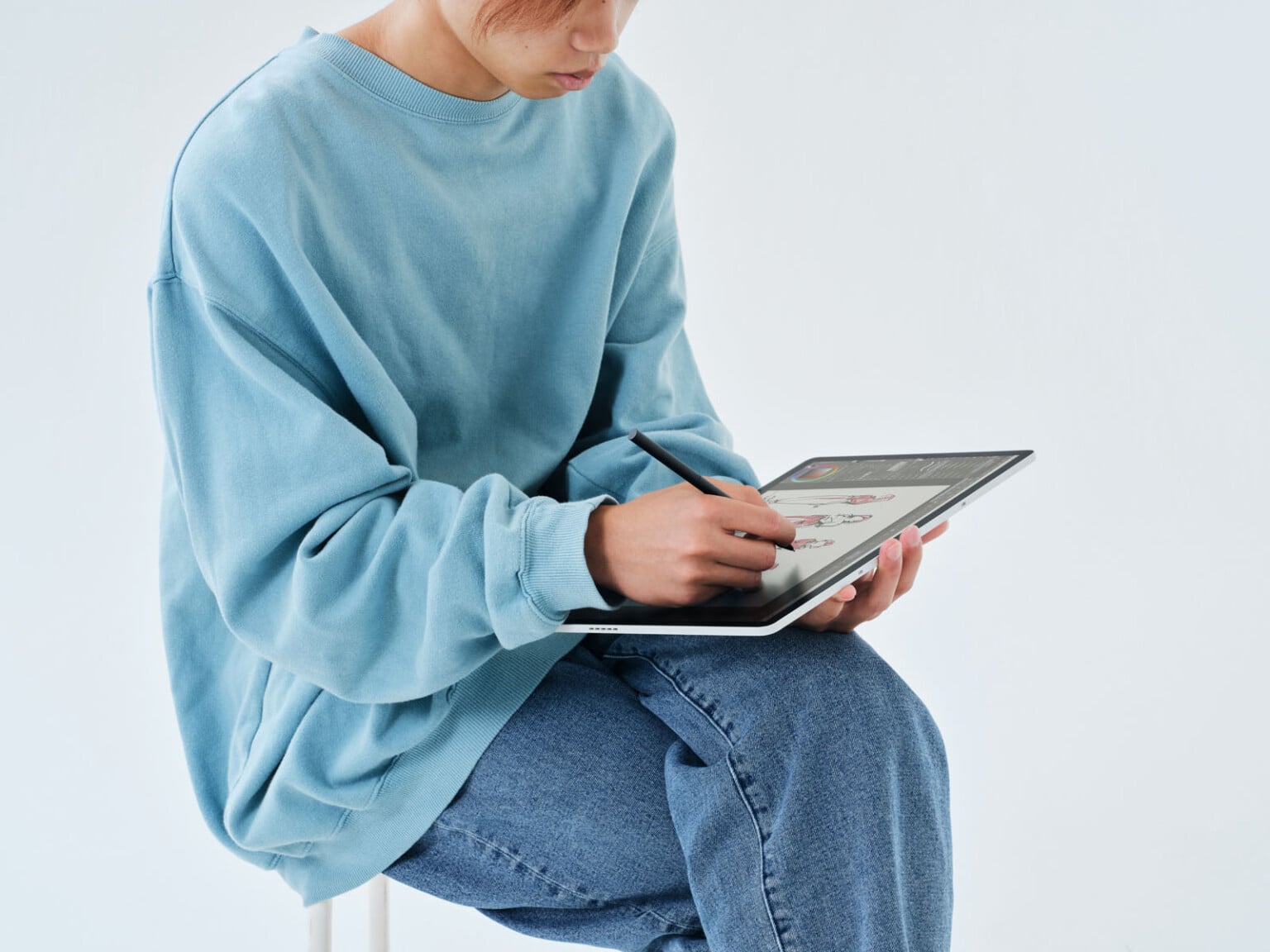 Wacom's MovinkPad Pro 14 Is an All-in-One Creative Tablet and Wireless ...