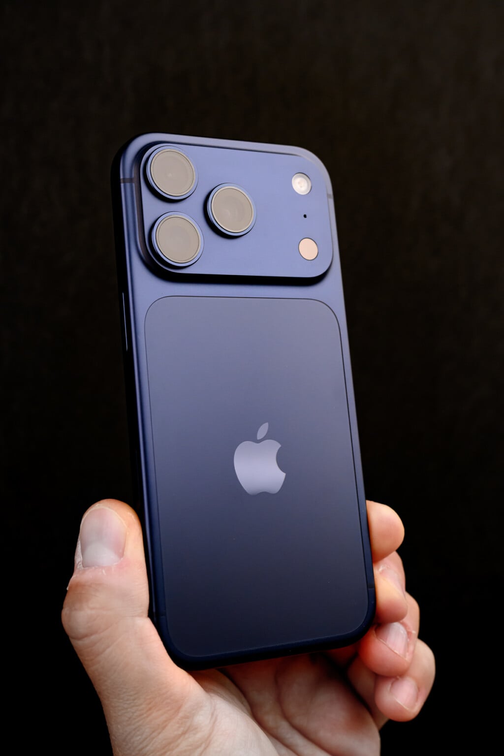 iPhone 17 Pro & Pro Max Review for Photographers: A Welcome Focus on ...