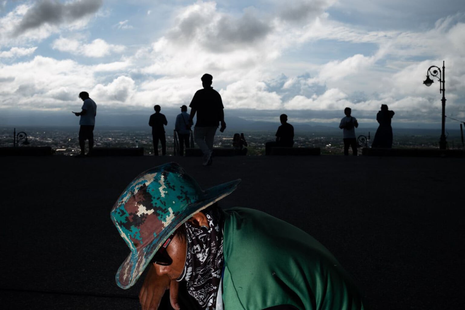 40 Winning Photos From the Pure Street Photography Awards 2025 | PetaPixel