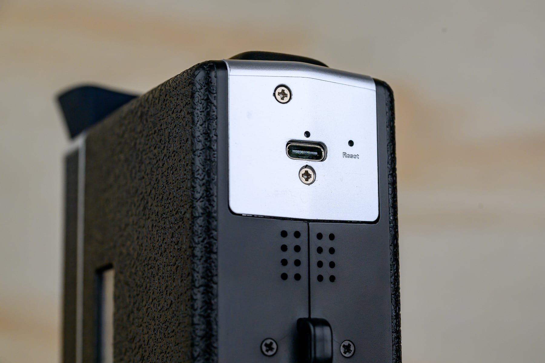 Camp Snap 8 (CS-8) Review: Pretty But Preposterous | PetaPixel