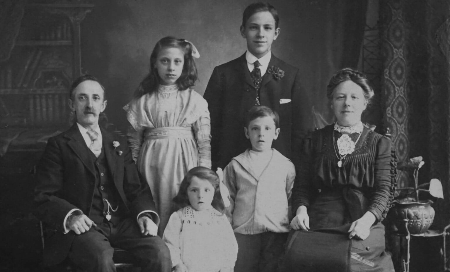 ON1 Restore AI Turns Old Family Photos into Grotesque Nightmare Fuel ...